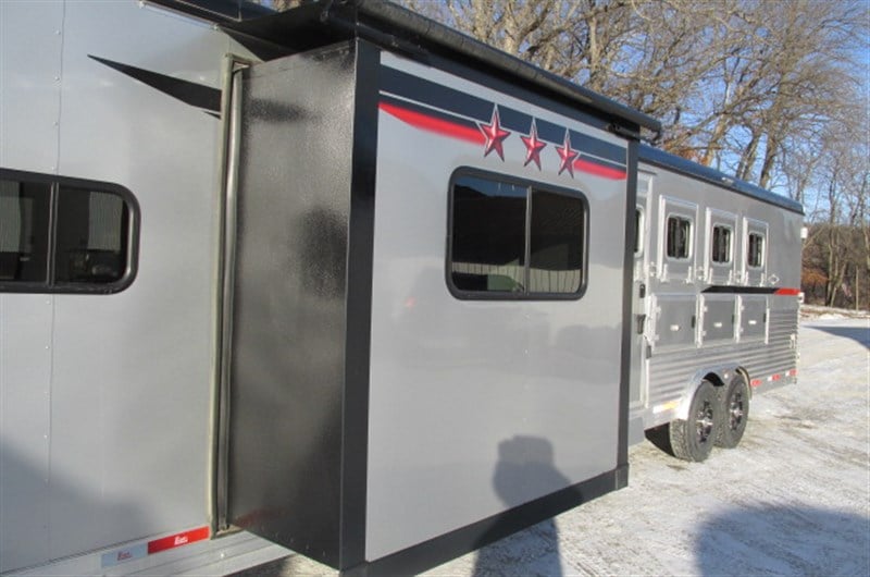 2022 Bison - 4h slide, 13' LQ -Aluminum silverado