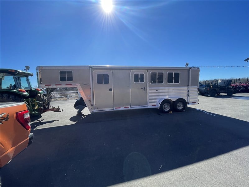 2008 Featherlite 3-Horse 8541