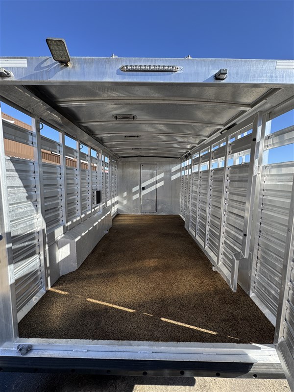 2013 Exiss 8032 Stock Combo Living Quarters Trailer