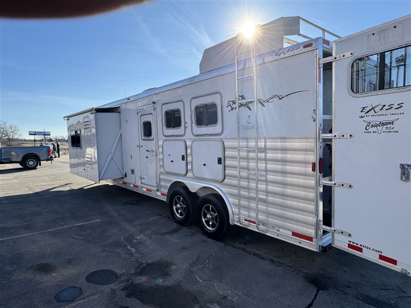 2008 Exiss 8314 Three Horse with Sierra Conversions Custom LQ