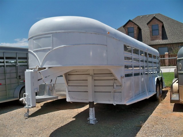 1979 Hale 6x20 Stock Trailer
