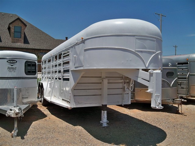 1979 Hale 6x20 Stock Trailer