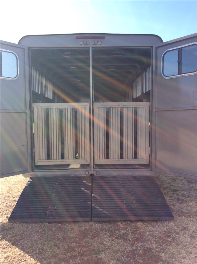 2018 W-W ALL AROUND 16X6.8 (SHOW PIG TRAILER)