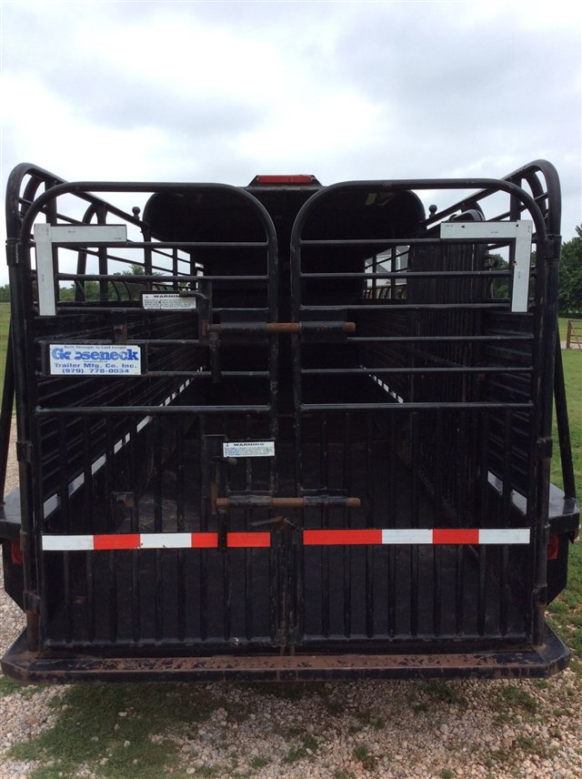 2008 Gooseneck 20'X7-2" wide' HALF TOP STOCK TRAILER with steer c
