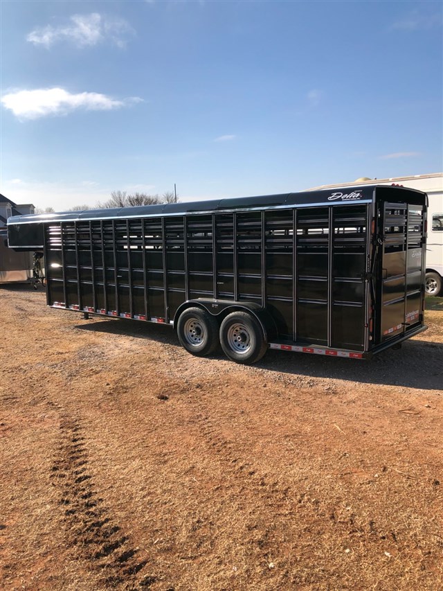 2019 Delta 24'X6'8" 600 Heavy Duty Livestock Trailer (BLACK)