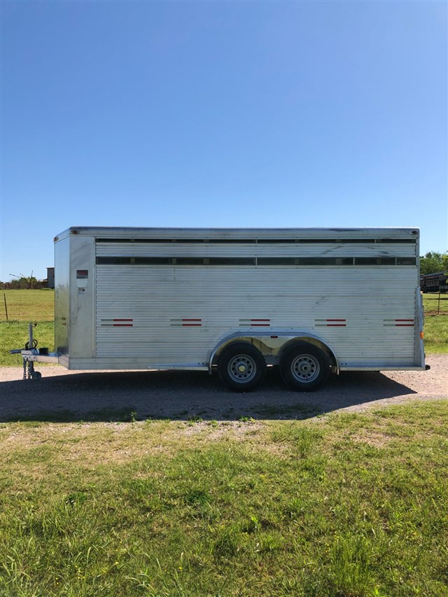 2010 W-W ALL ALUMINUM HOG TRAILER W/PENS 17'X7' (2-5200)