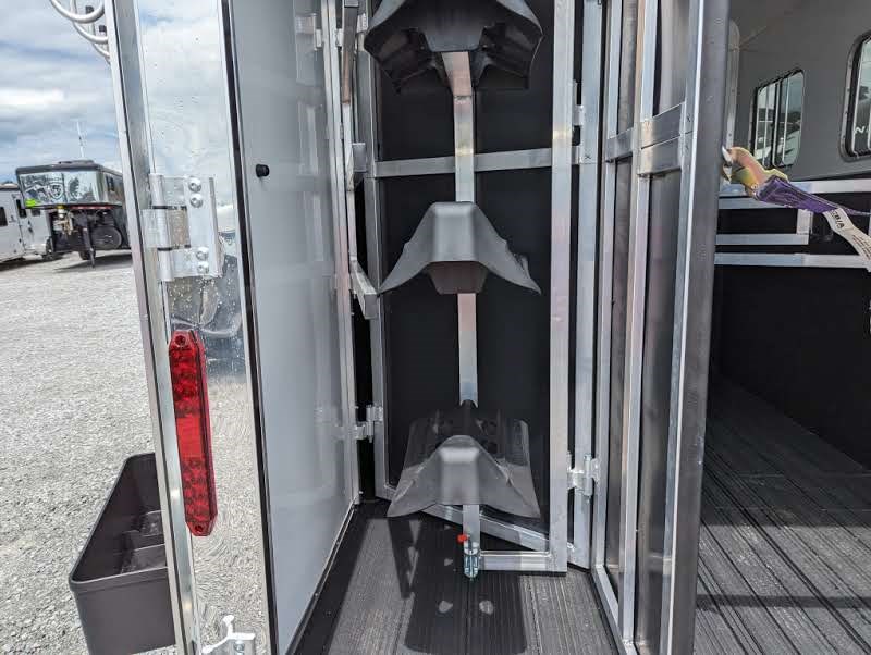 2023 Homesteader 316SB