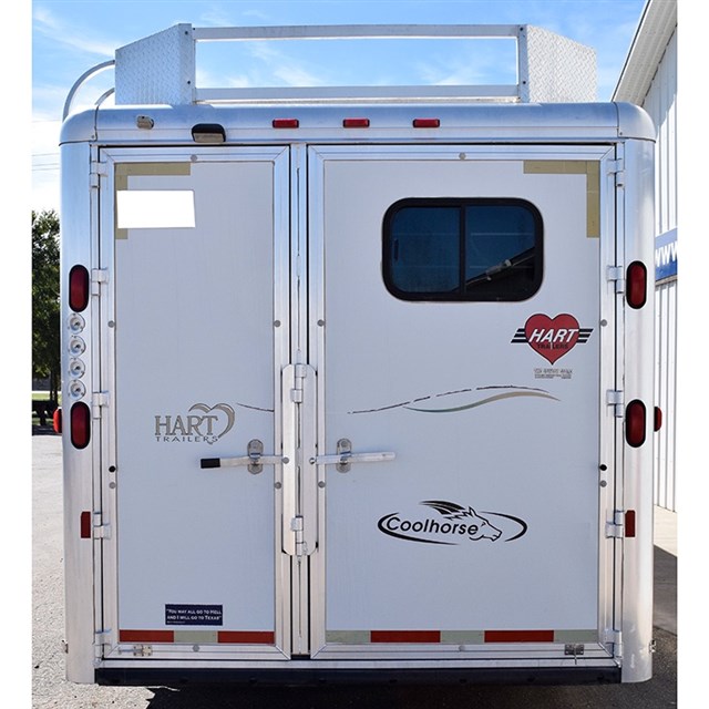 2001 Hart 2001 Hart 3 H 14' Outlaw LQ, Mud Room, Onan