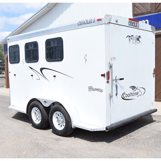 2013 Circle J 3 Horse Bumper Pull