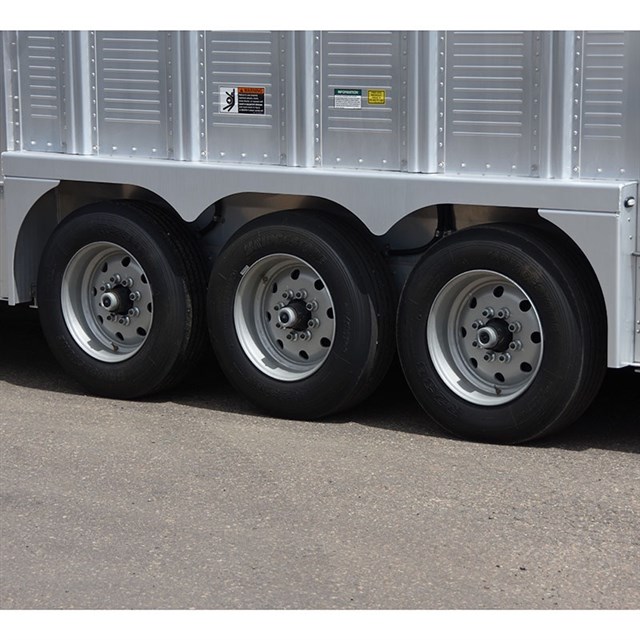 2020 Wilson Foreman MOdel 32' Triple Axle Stock Trailer