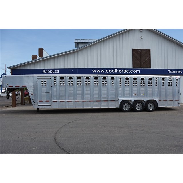 2020 Wilson Foreman MOdel 32' Triple Axle Stock Trailer