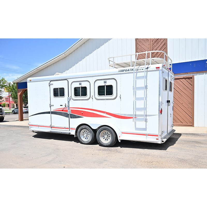 1999 Featherlite 1999 Featherlite 3 Horse Bumper Pull