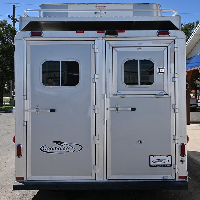 2013 Platinum 4 Horse Bumper Pull, Hay Pod & Mangers
