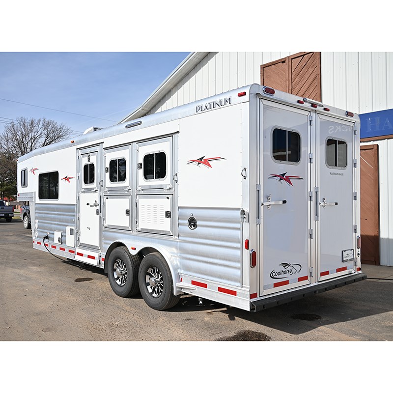 2020 Platinum 2020 Platinum 3 Horse 8' Living Quarter Trailer