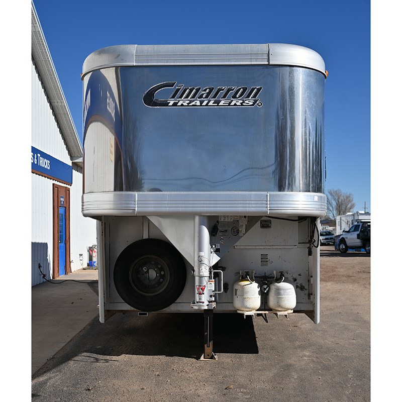 2011 Cimarron 2011 Cimmaron 4 horse 10' LQ Trailer