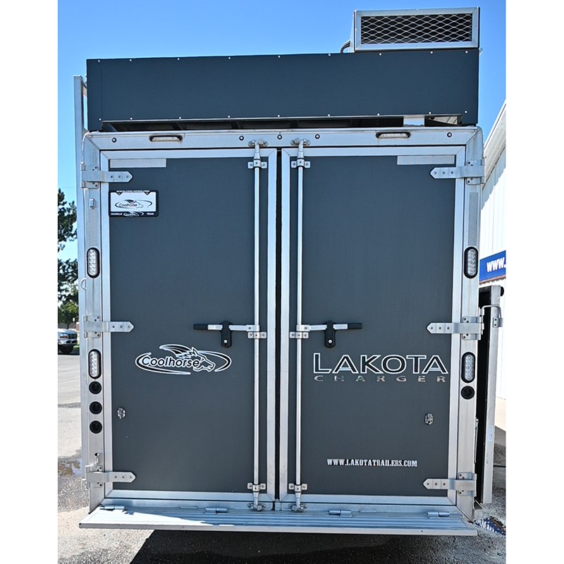 2023 Lakota 4 Horse 15' Side Load Model C8415SRB