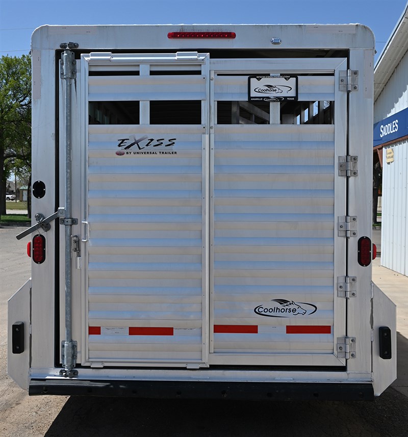 2015 Exiss 24' Stock Combo Horse Trailer