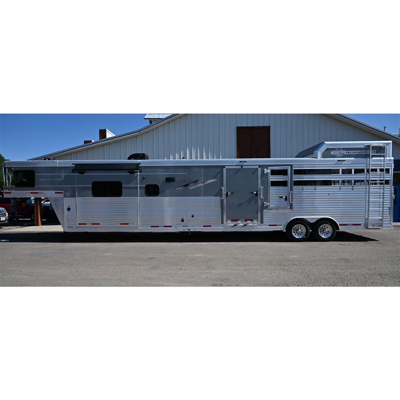 2022 SMC Stock Combo 15' Living Quarter with Diesel Gen.
