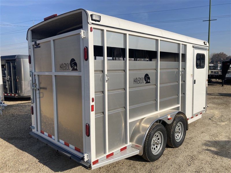 2023 Maverick Maverick 3 Horse