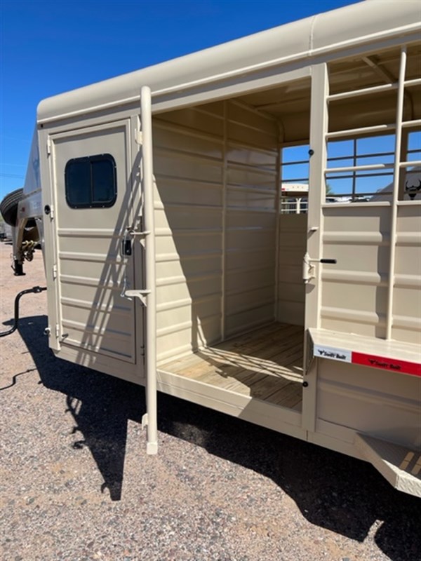 2023 Swift Built 20' Stock Combo double tack doors