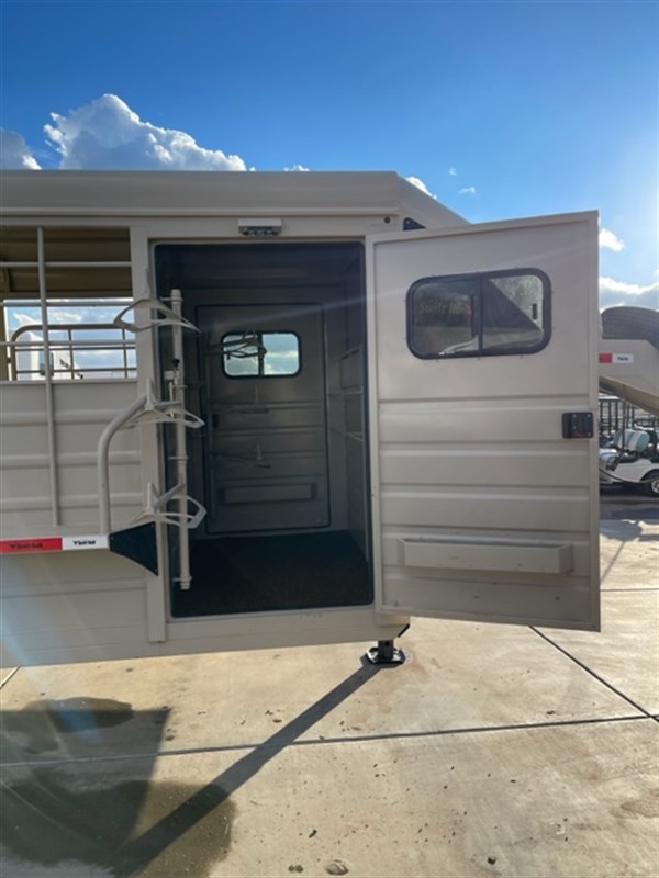 2019 Swift Built 24' Stock Combo w/ double tack doors