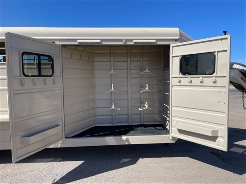 2024 Swift Built 26' Smart Tack