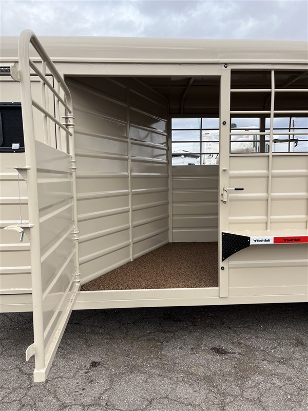2024 Swift Built 24' Stock Combo w/ Smart Tack