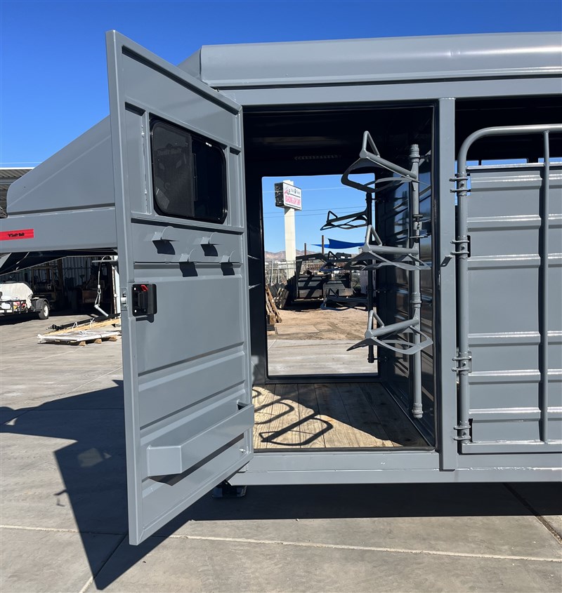 2024 Swift Built 20' Stock Combo w/ double tack doors & 5' sides