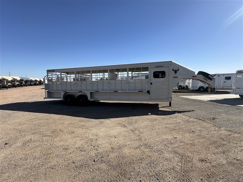 2024 Swift Built 28' S/C double tack w/ 8k axels and 14 ply tires