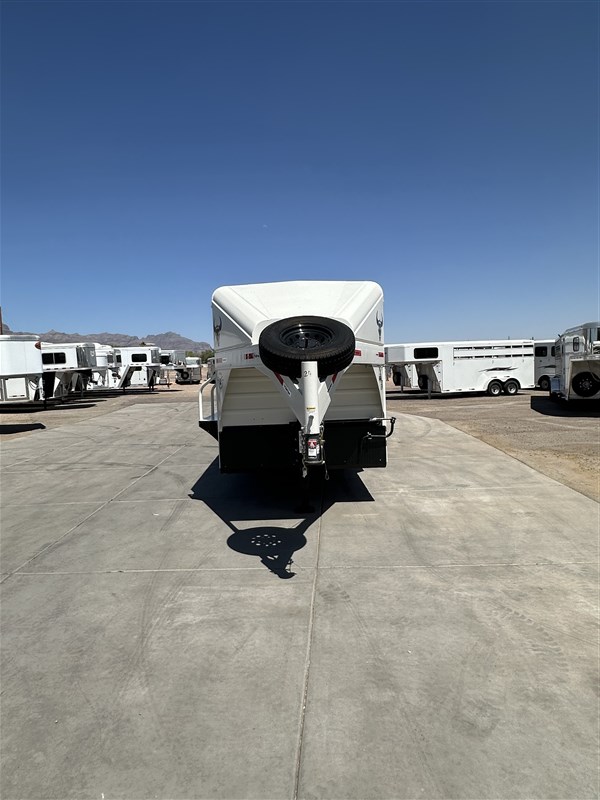 2023 Swift Built 24' Stock trailer