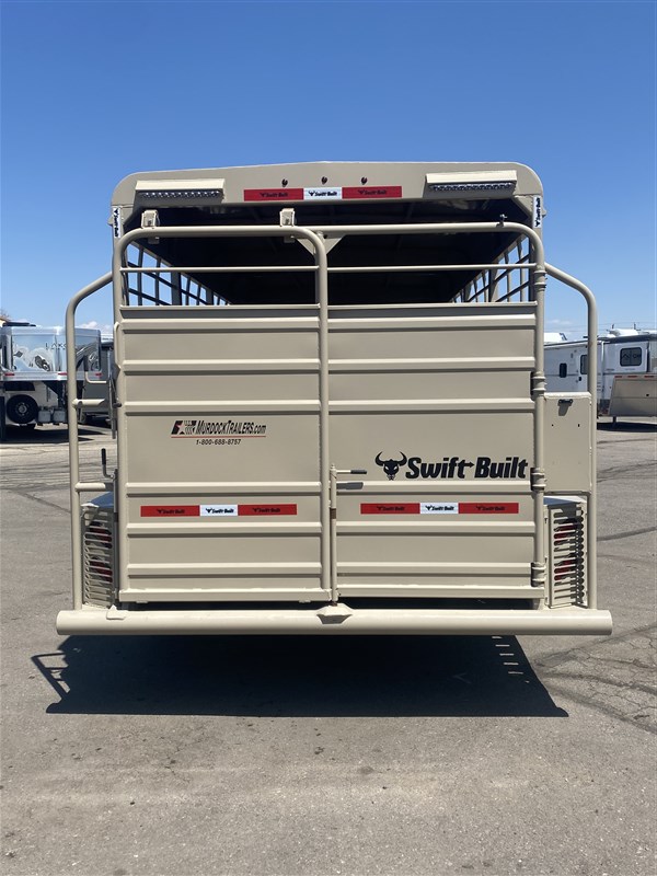 2024 Swift Built 24' stock combo