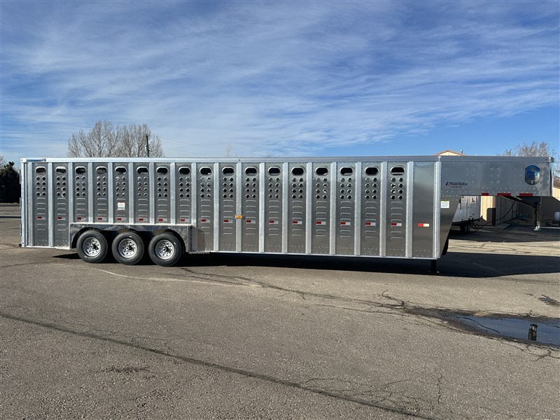 2027 Merritt 32' Cattle Barron Triple 7k Axles, 7 Wide
