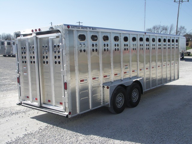 2011 MERRITT 7 X 24 GN ALUMINUM "CATTLE DRIVE"