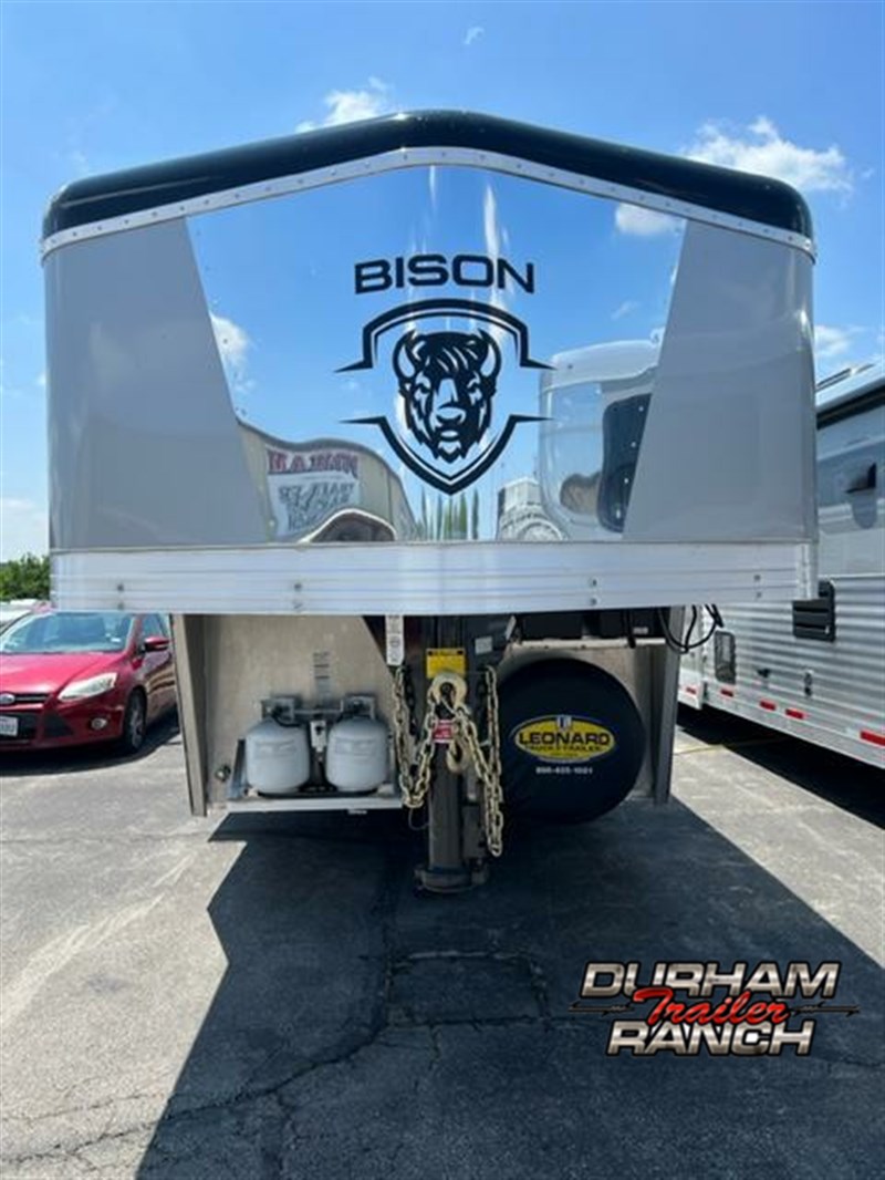 2022 Bison Silverado SV8309B 3H 9'8sw Bison Coach
