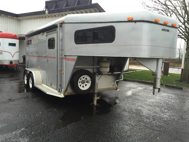 1995 Equest 2 Horse Weekender