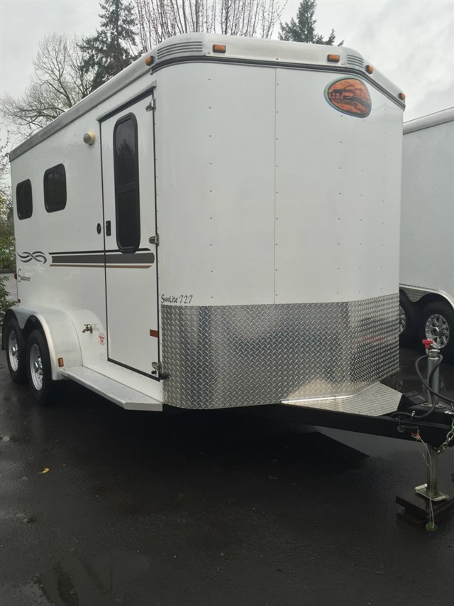 2005 Sundowner 2 Horse Slant Sunlite 727