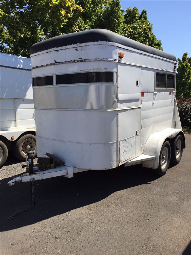 1977 Circle J 2 Horse