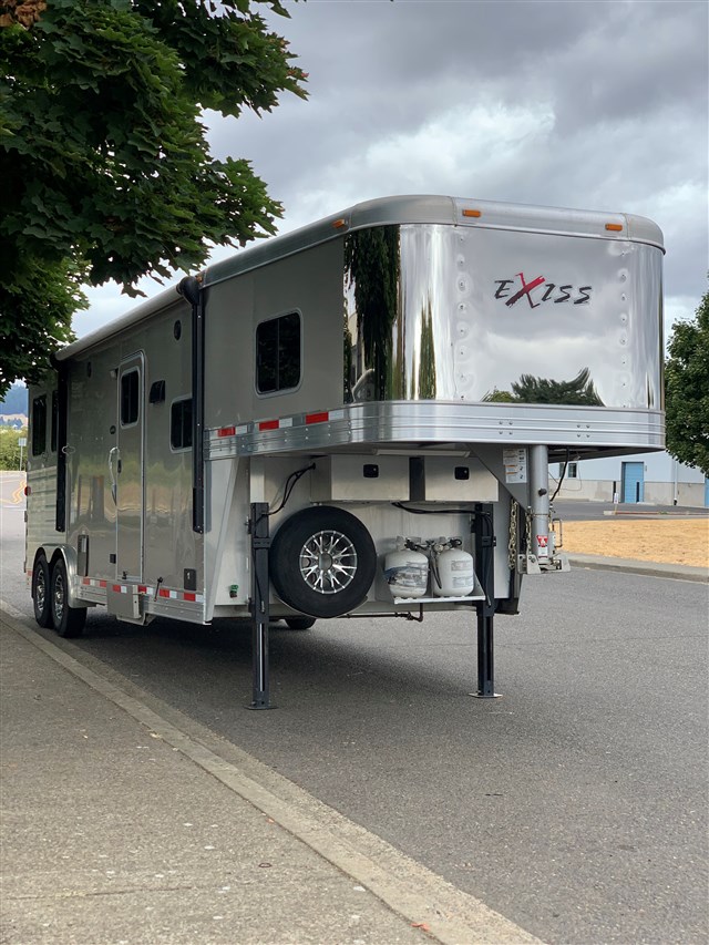 2016 Exiss Endeavor 8210