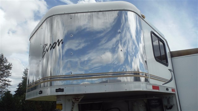 2007 Bison 8410 Alumasport
