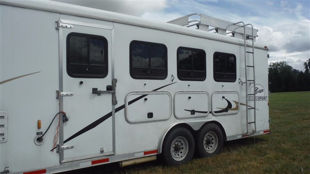 2007 Bison 8410 Alumasport