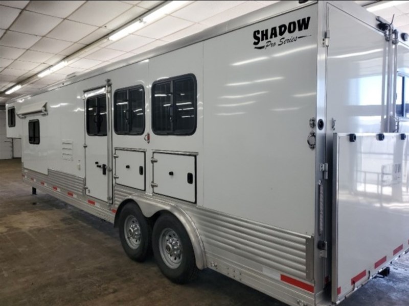 2021 Shadow Pro Series 14'6 Living Quarter