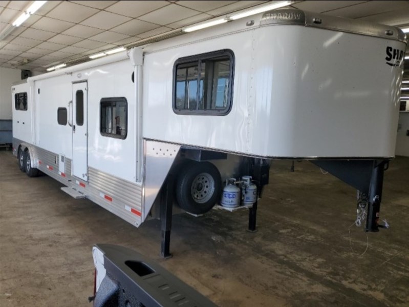 2021 Shadow Pro Series 14'6 Living Quarter