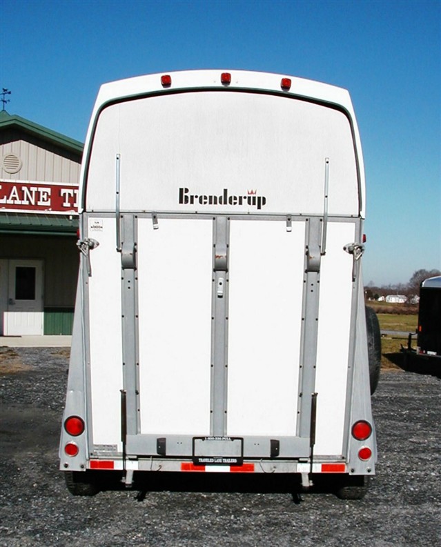 2001 Brenderup Baron TC with InstaTack Dressing Room