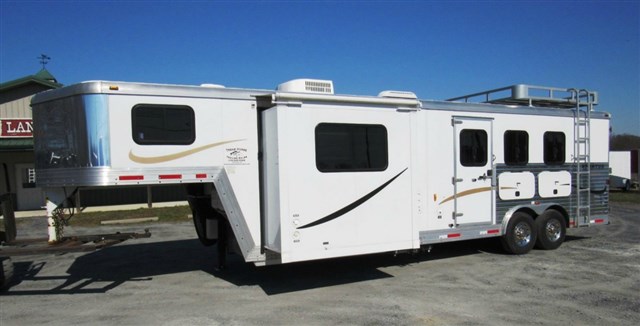 2011 Bison Stratus 8312 with 8' Slideout