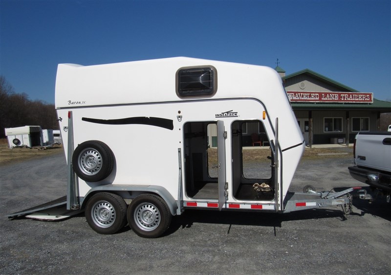 2006 Brenderup Baron TC - Easy to Tow w/ InstaTack Dressing Room