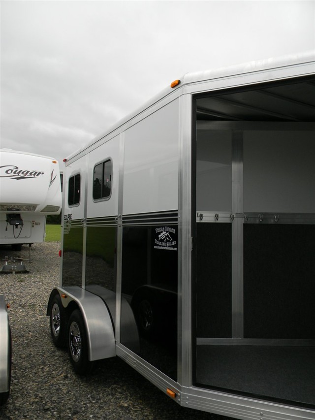 2014 Eclipse 2 horse slant load bumper pull