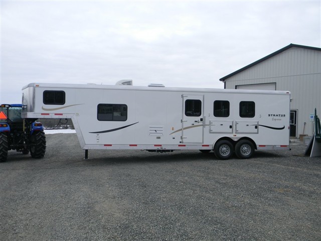 2014 Bison 8310 Stratus Express