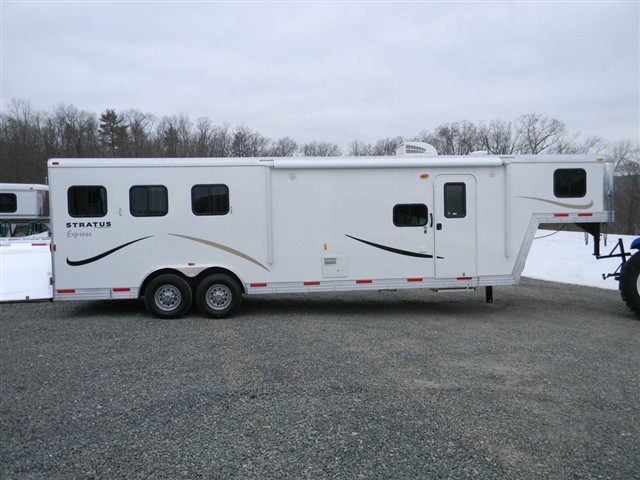 2014 Bison 8310 Stratus Express