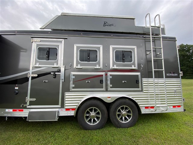 2021 Bison Desperado 3 Horse 13' LQ with Slide Out Hay Pod