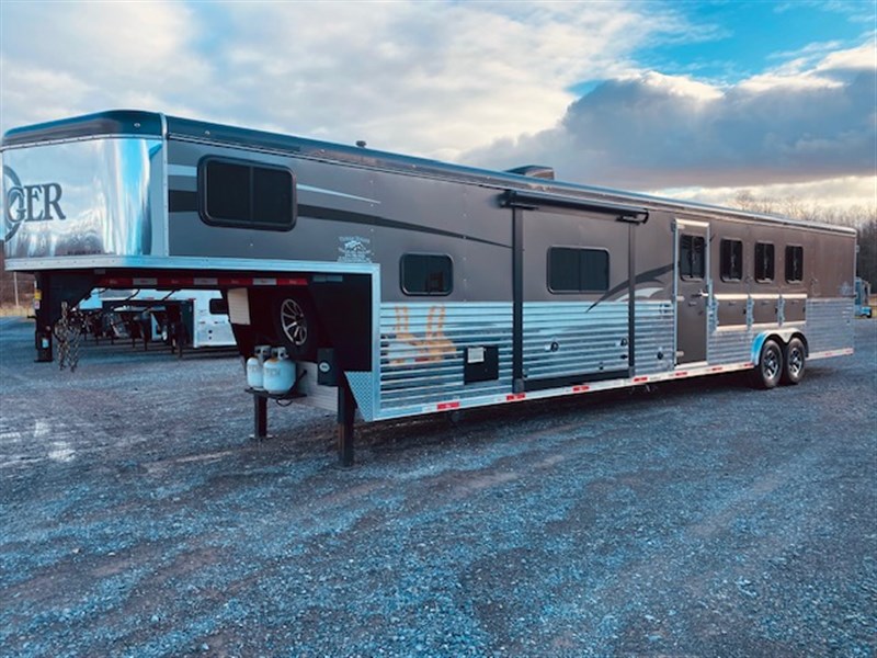 2017 Bison Ranger 8414RSL